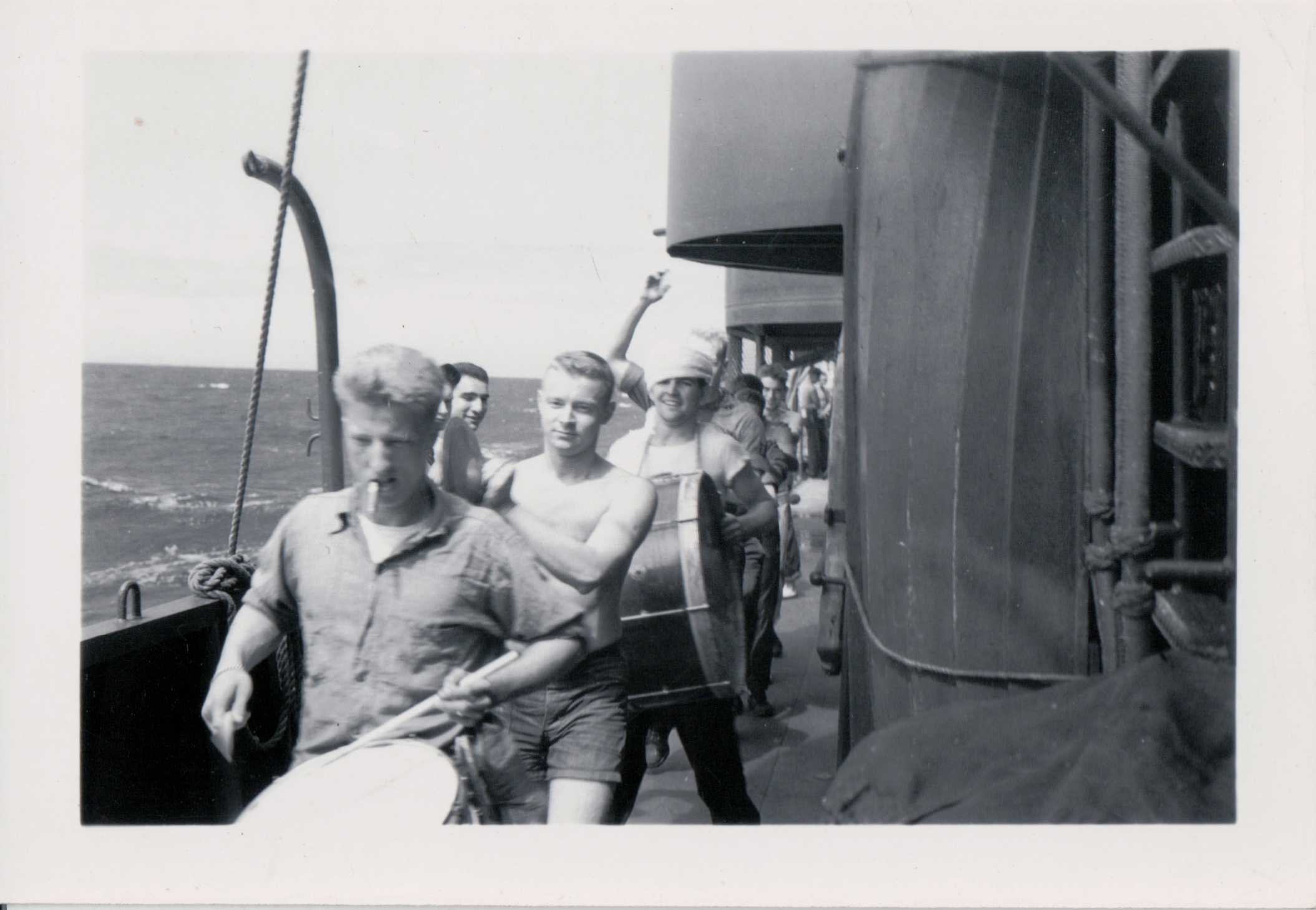 Shipmates – The USS Dale W Peterson, DE-337