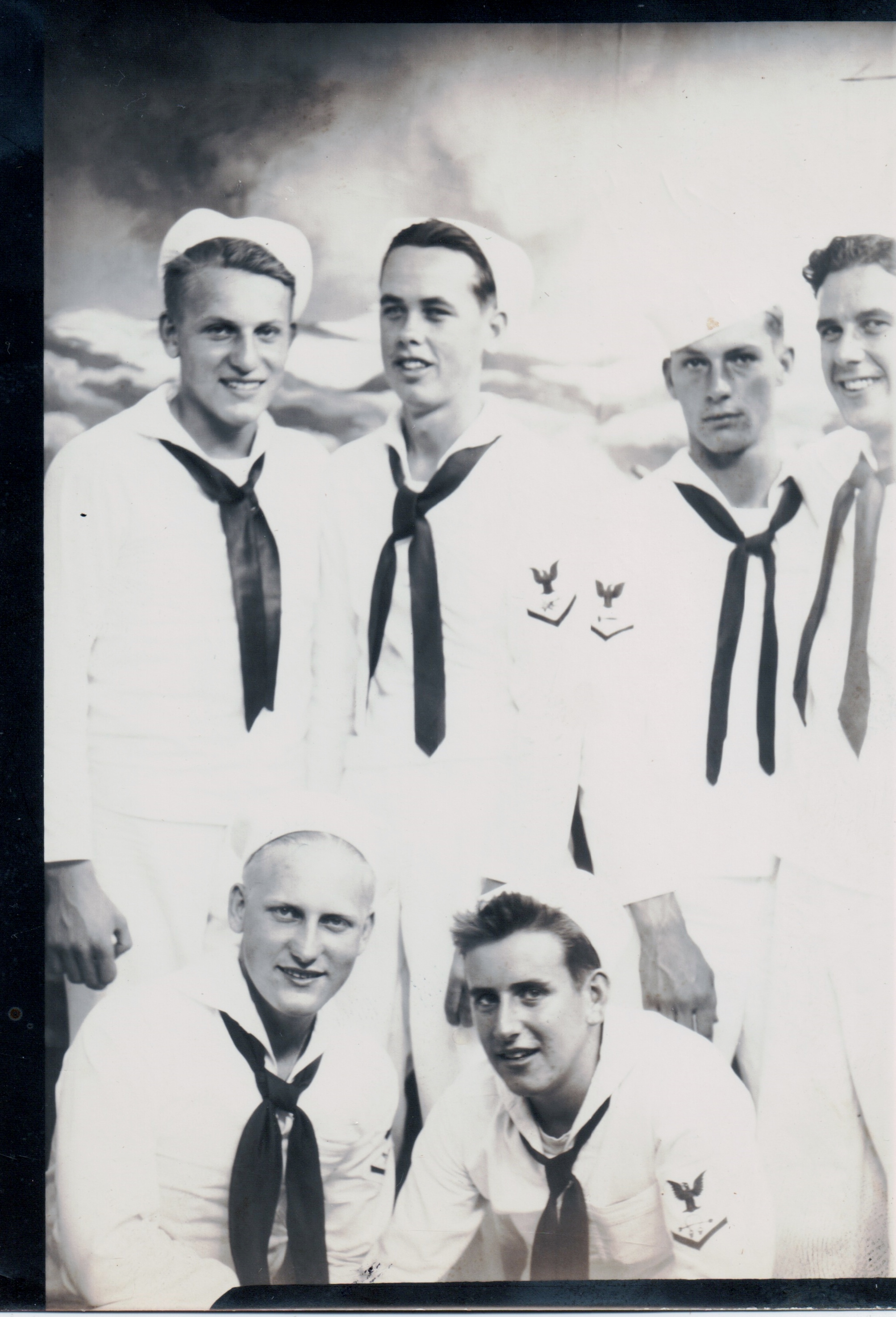 Shipmates – The USS Dale W Peterson, DE-337